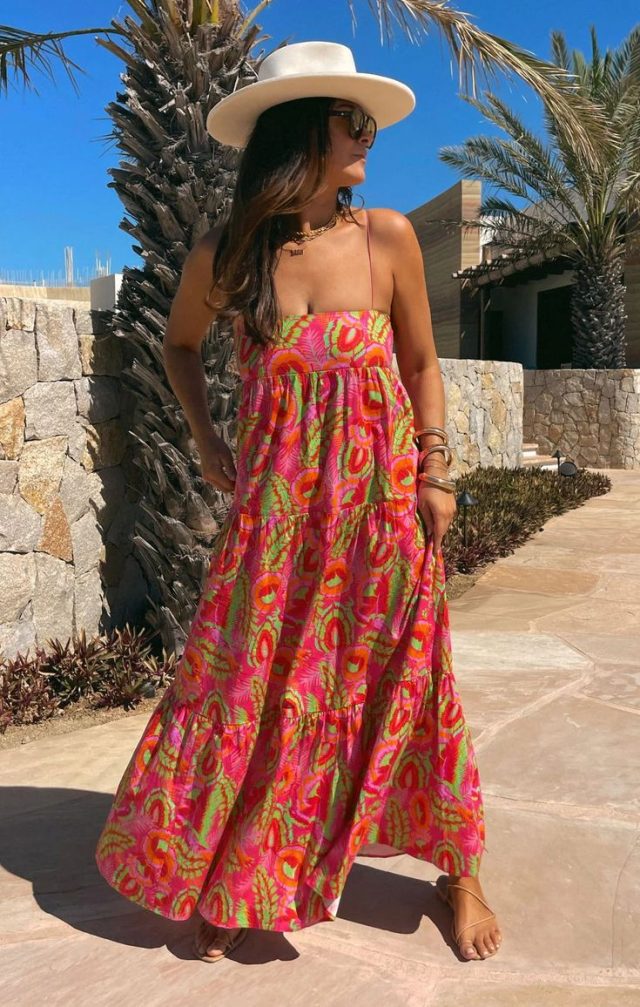 How To Choose The Perfect Pool Party Dress To Impress Everyone