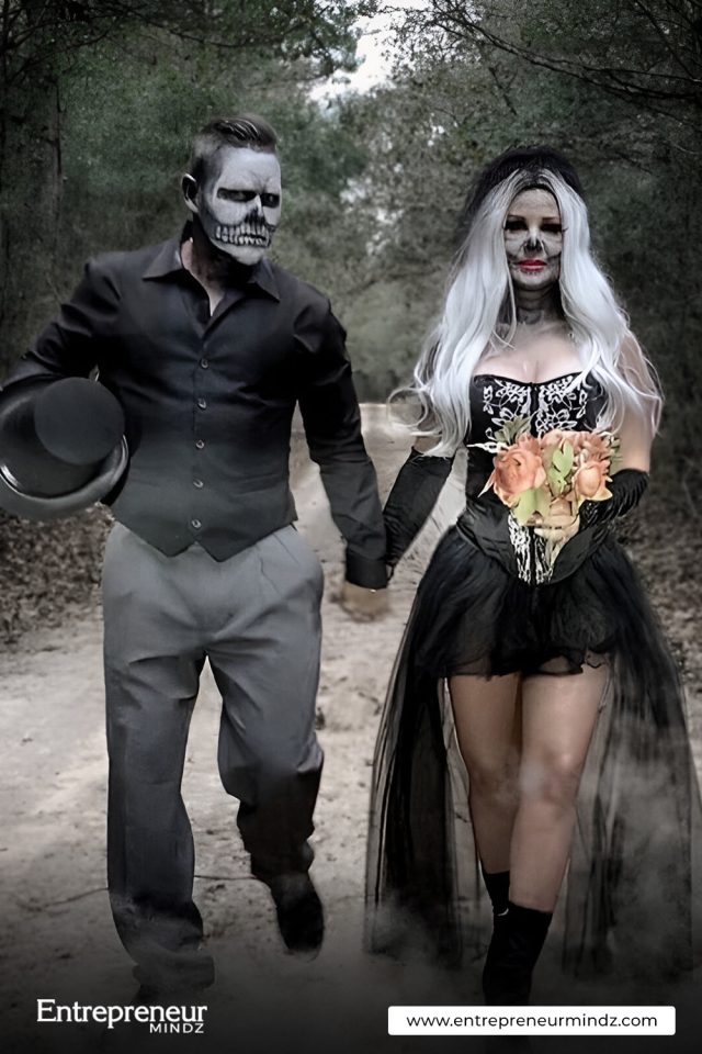 20+ Fun & Spooky Couples Halloween Outfits You Need to Try