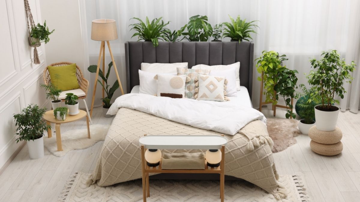 Soft, Warm, And Inviting: 10 Cozy Bedroom Themes To Try