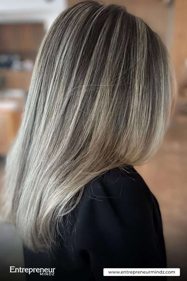 50+ Bronde Hair Color Ideas for Every Skin Tone