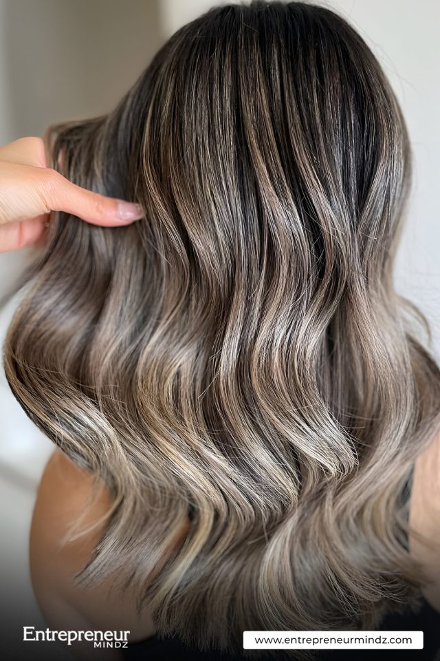 18 Chic Fall Bronde Balayage Styles to Refresh Your Hair