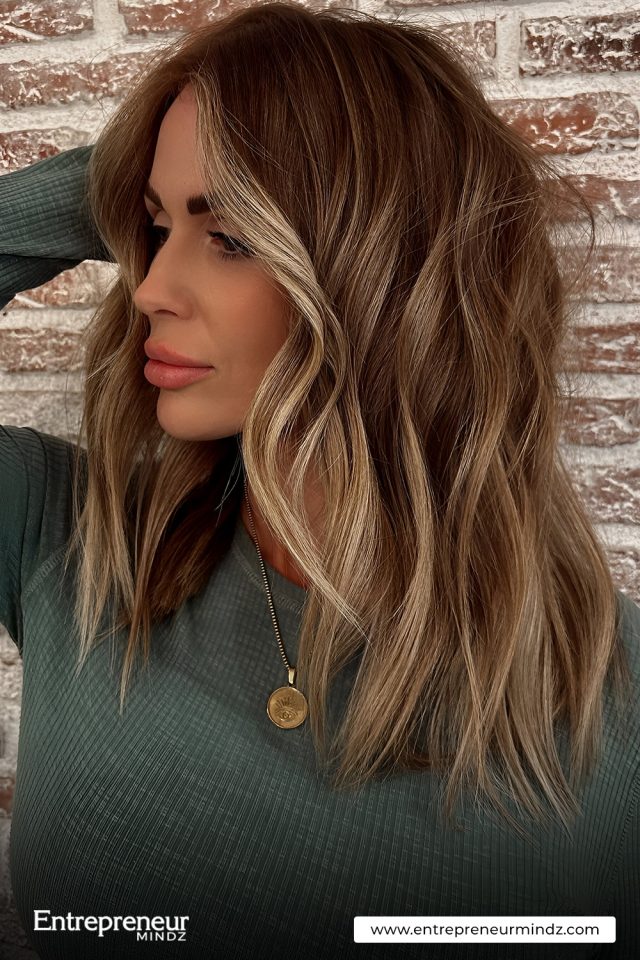 100+ Gorgeous Bronde Hair Shades You Will Want to Copy
