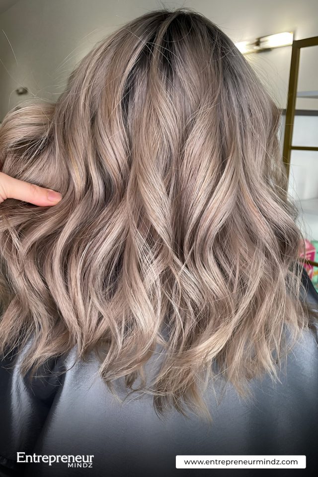 50+ Bronde Hair Color Ideas for Every Skin Tone
